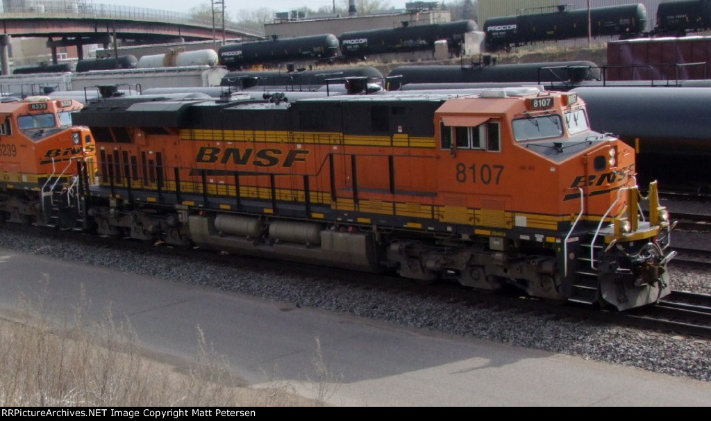 BNSF 8107